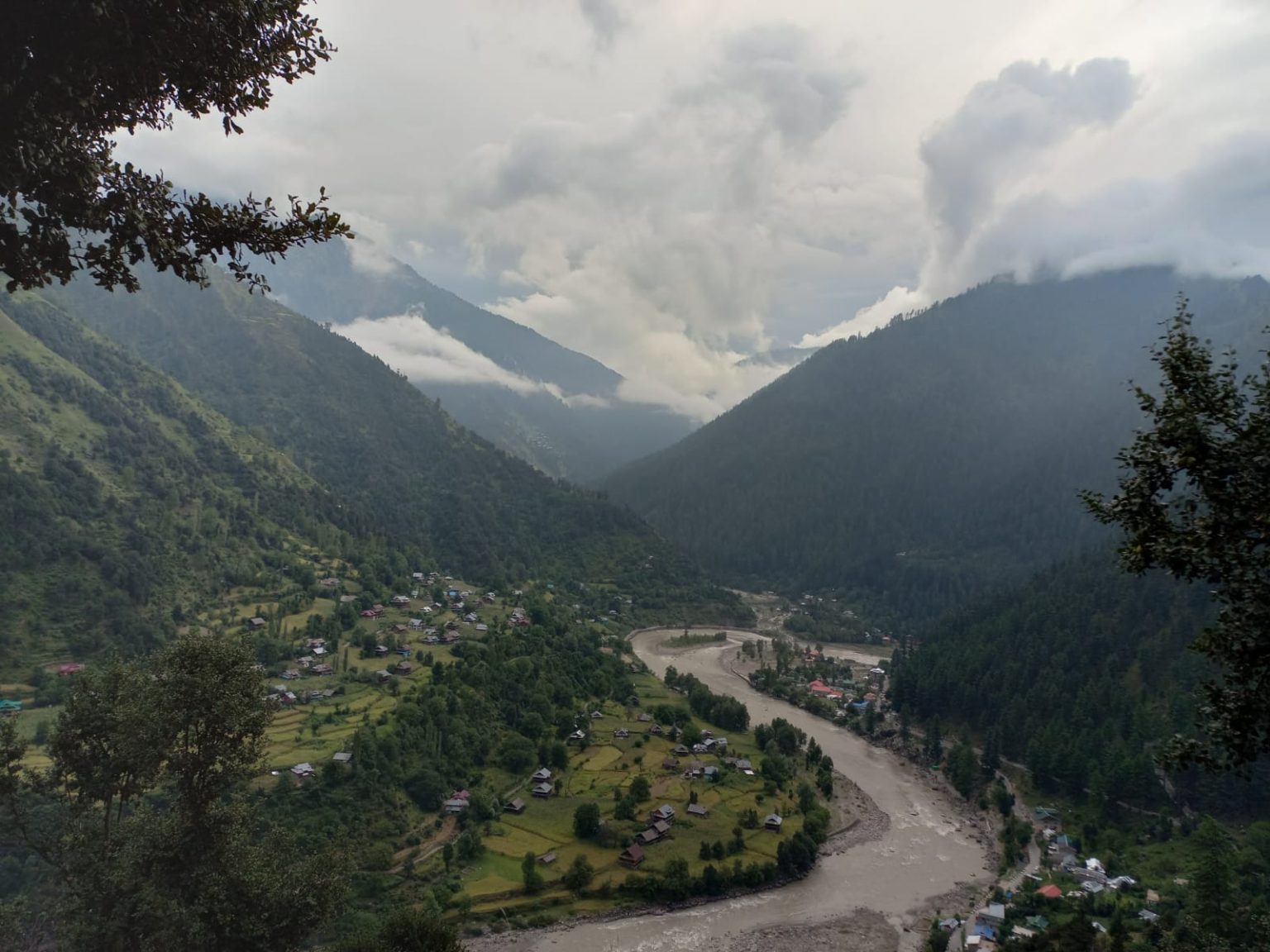 Neelum Valley Complete Guide - Rozefs Tourism